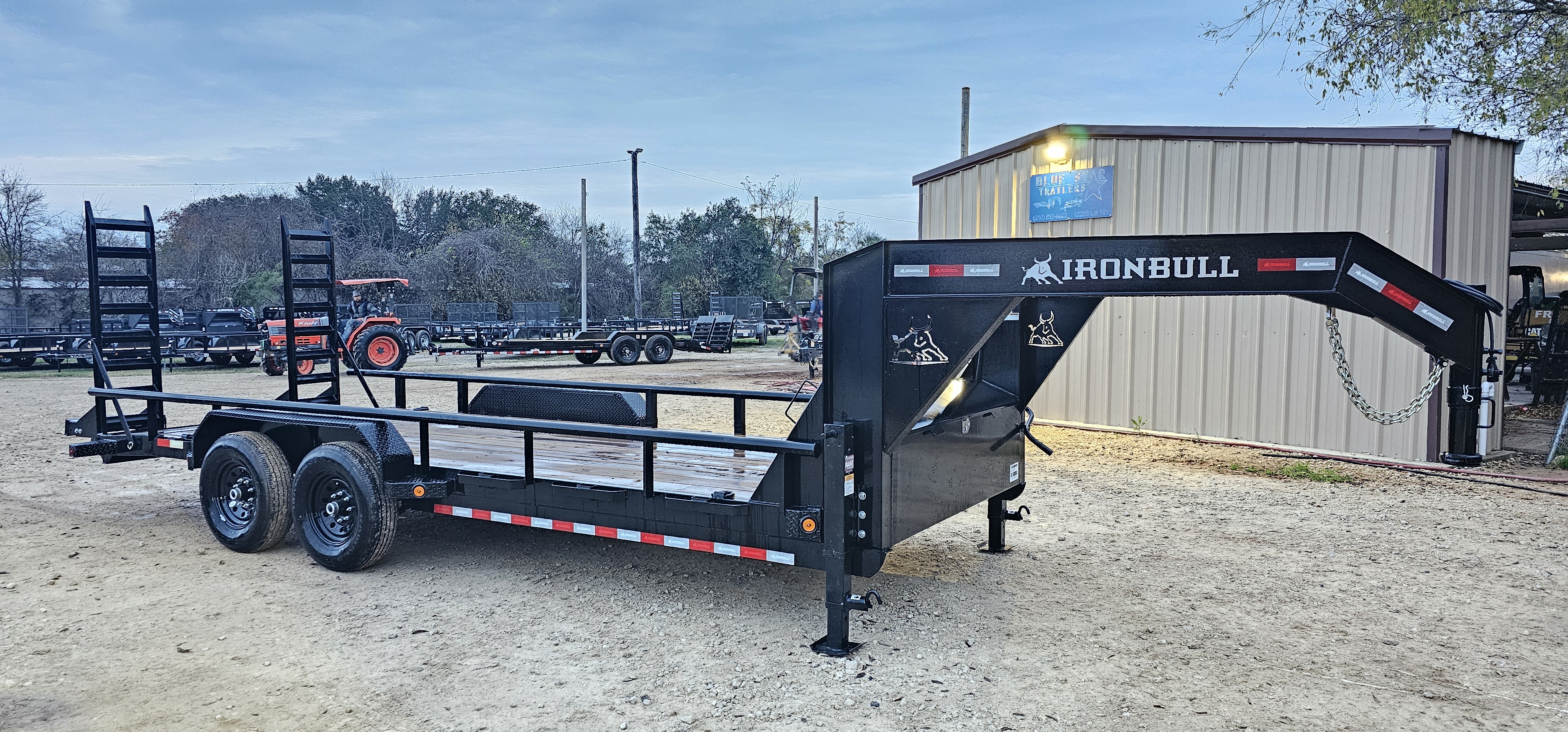 2026-Norstar-83-x-20+4-Iron-Bull-ETG-Gooseneck-Lowboy,-Pipetop,-4ft ...