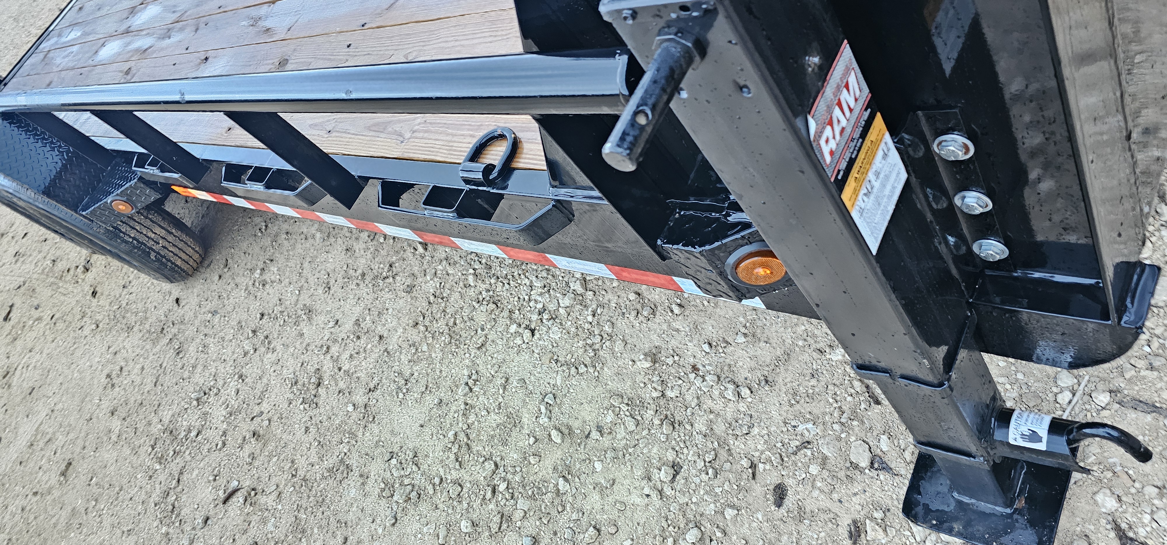 2026-Norstar-83-x-20+4-Iron-Bull-ETG-Gooseneck-Lowboy,-Pipetop,-4ft ...